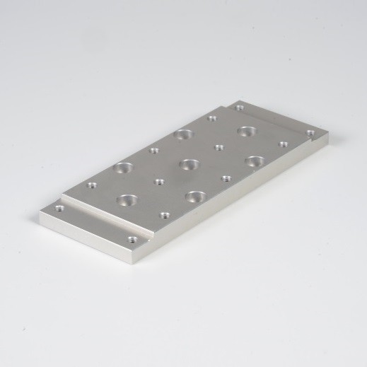 Mounting plates with hole pattern